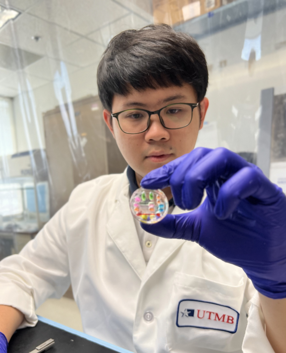 MD-PhD alumnus chosen as Outstanding Young Scientist for contributions ...